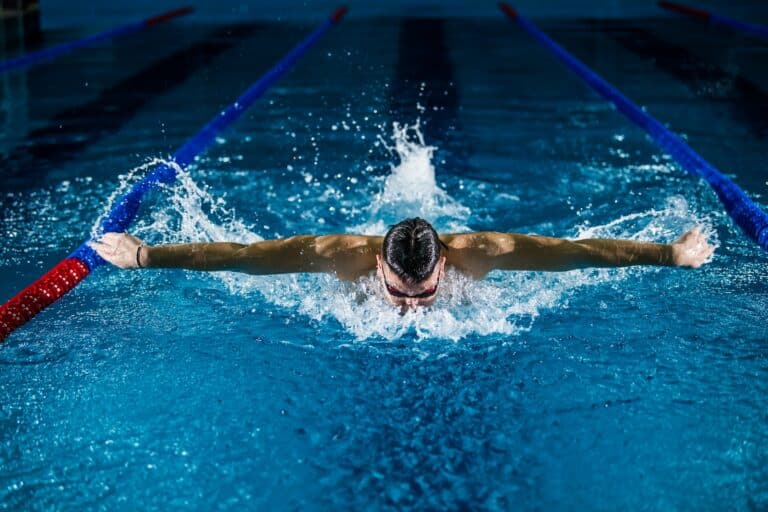 Les 4 différents types de nages en natation | Blog Lifestyle